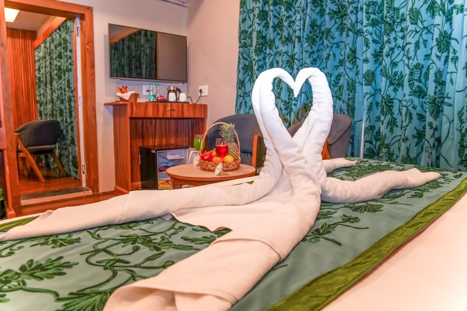 Rooms - Hidden Leaf Resorts