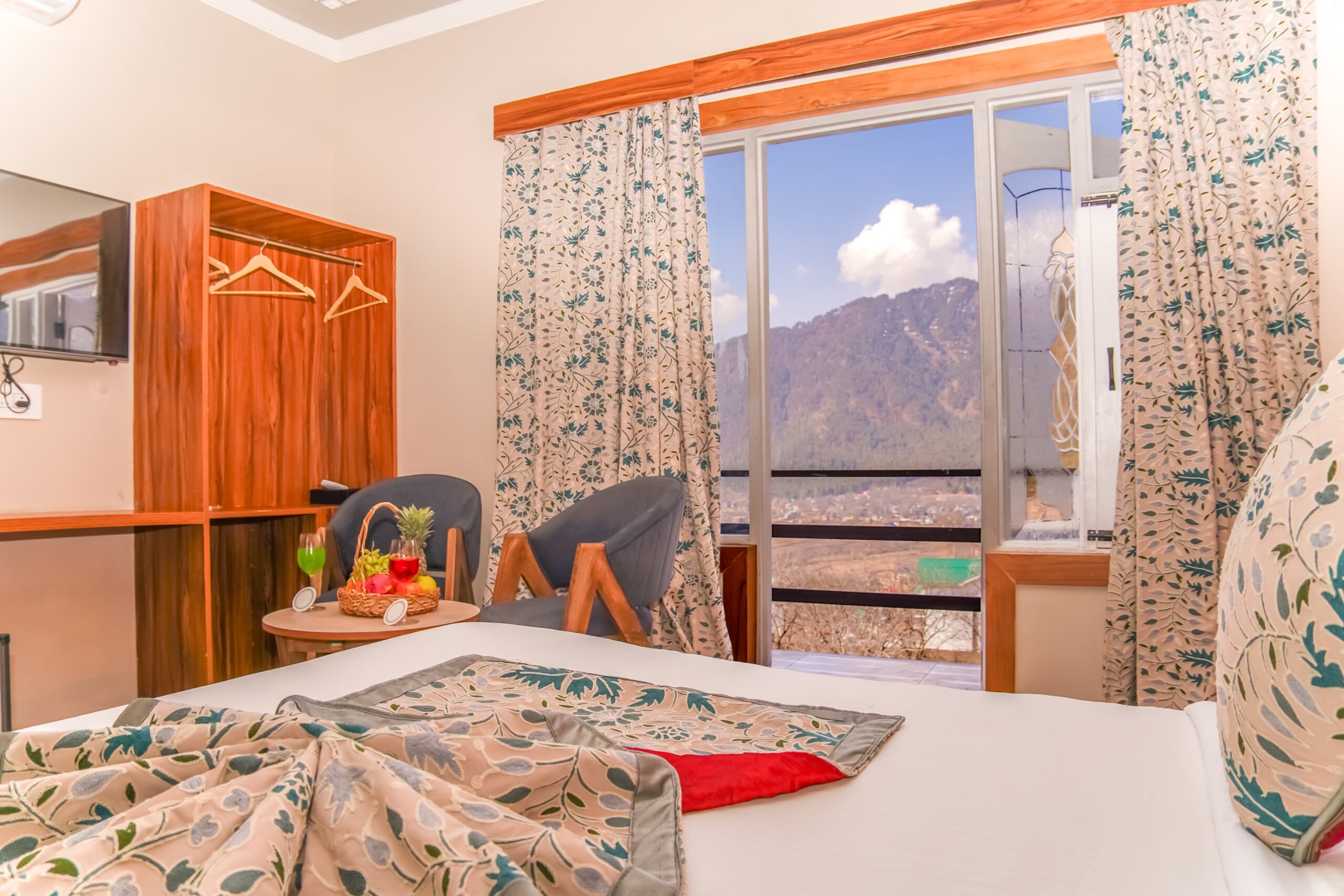 Room With Balcony View - Hidden Leaf Resorts